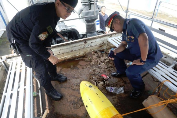 Chinese Underwater Sea Glider Drone Caught By Fisherman In The Philippines