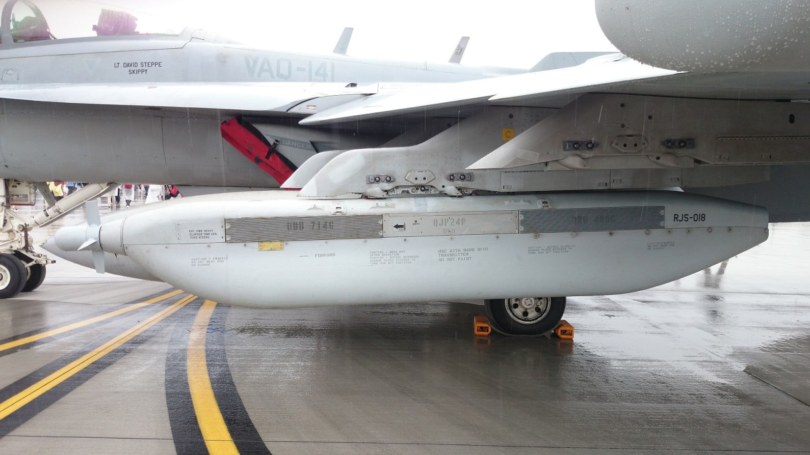 How The EA-18G Growler's Next-Generation Jamming Pod Went To War On Its ...