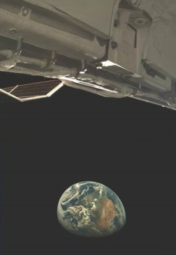 X-37B Spaceplane Shares Earth Image For First Time As New Mission ...
