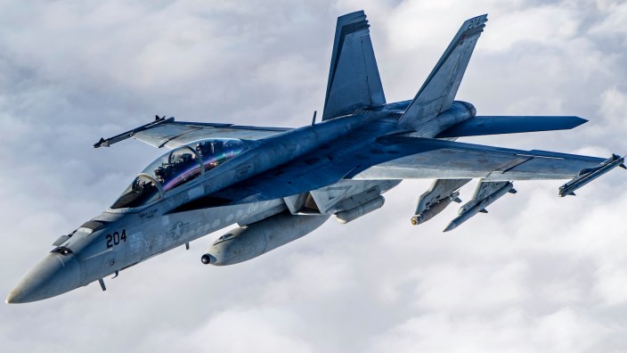 New Details On F/A-18 Super Hornet's Troubled IRST Pod