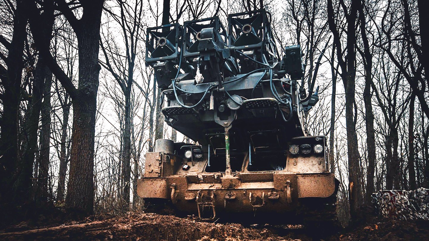 Ukraine's New AK-M16 Mashup Rifle Is Symbolic of the Country's Morphing ...