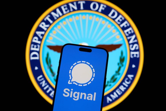 Signal For Secure Comms: Convenience Over Security Without The Record ...