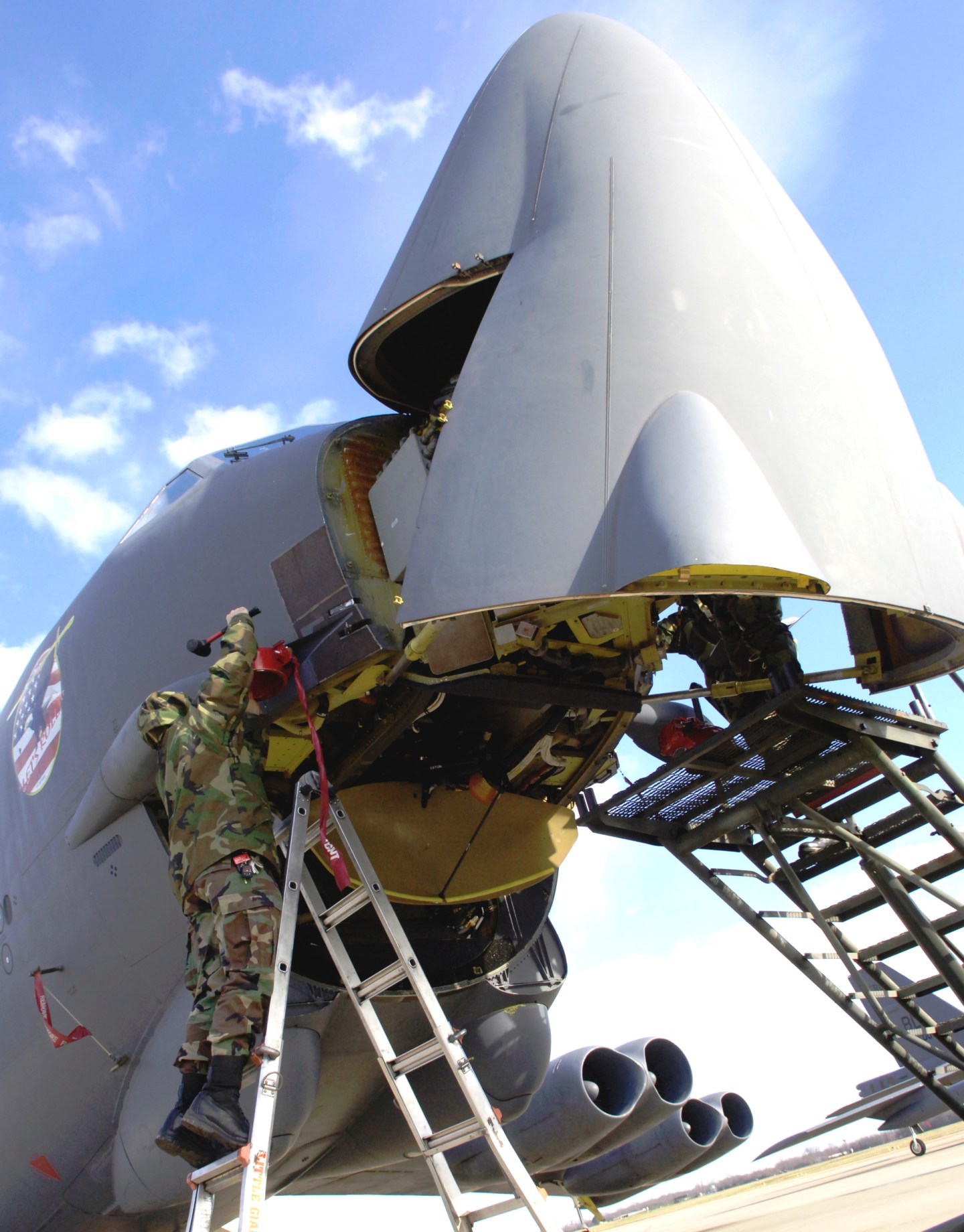 B-52 Radar Upgrade Alternatives Info Sought By Air Force