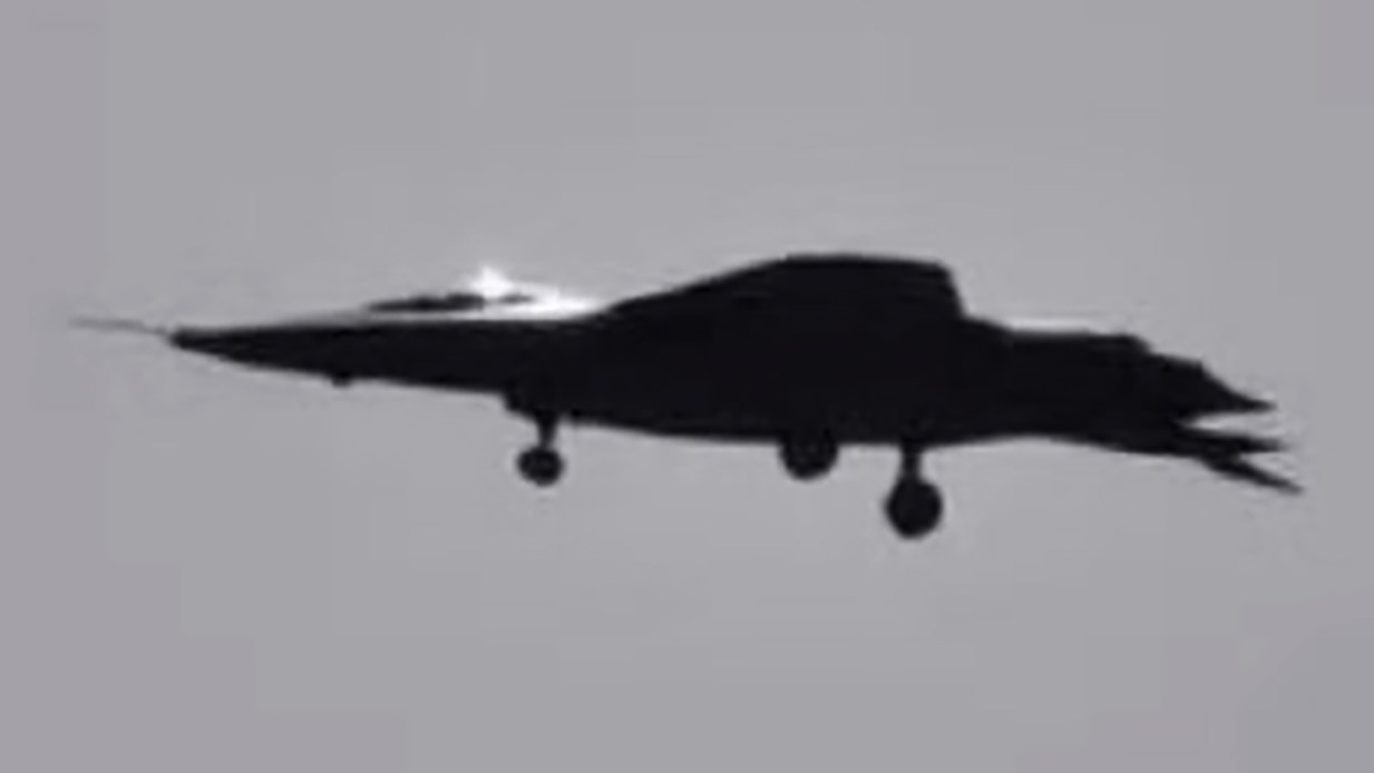 New Images Of China's J-35 Naval Stealth Fighter, Could Depict Third ...