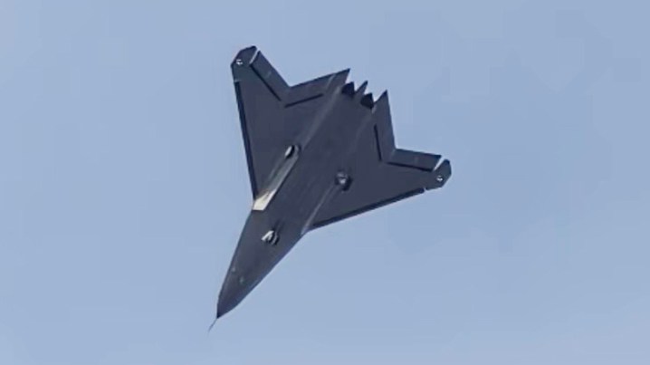 Canopy Seen Clearly On China's Next Gen Tailless Stealth Fighter For ...