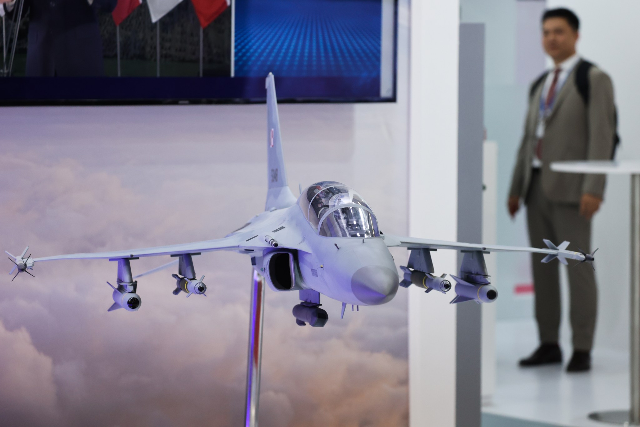 PhantomStrike Low-Cost Lightweight AESA Radar Flies For First Time