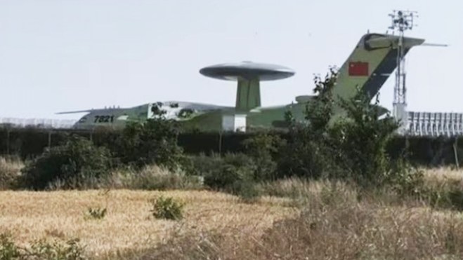 China’s New KJ-3000 Airborne Early Warning Radar Jet Seen In Detail In ...