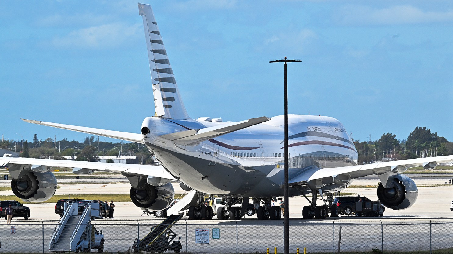 Turning Qatar's Gifted 747 Into Air Force One Will Be Anything But Free