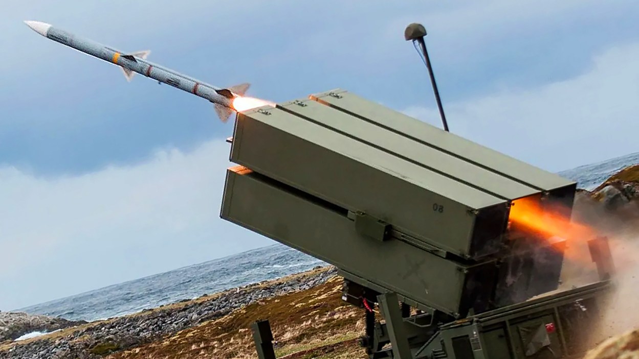 Egypt Finally Cleared To Buy AIM-120 AMRAAMs