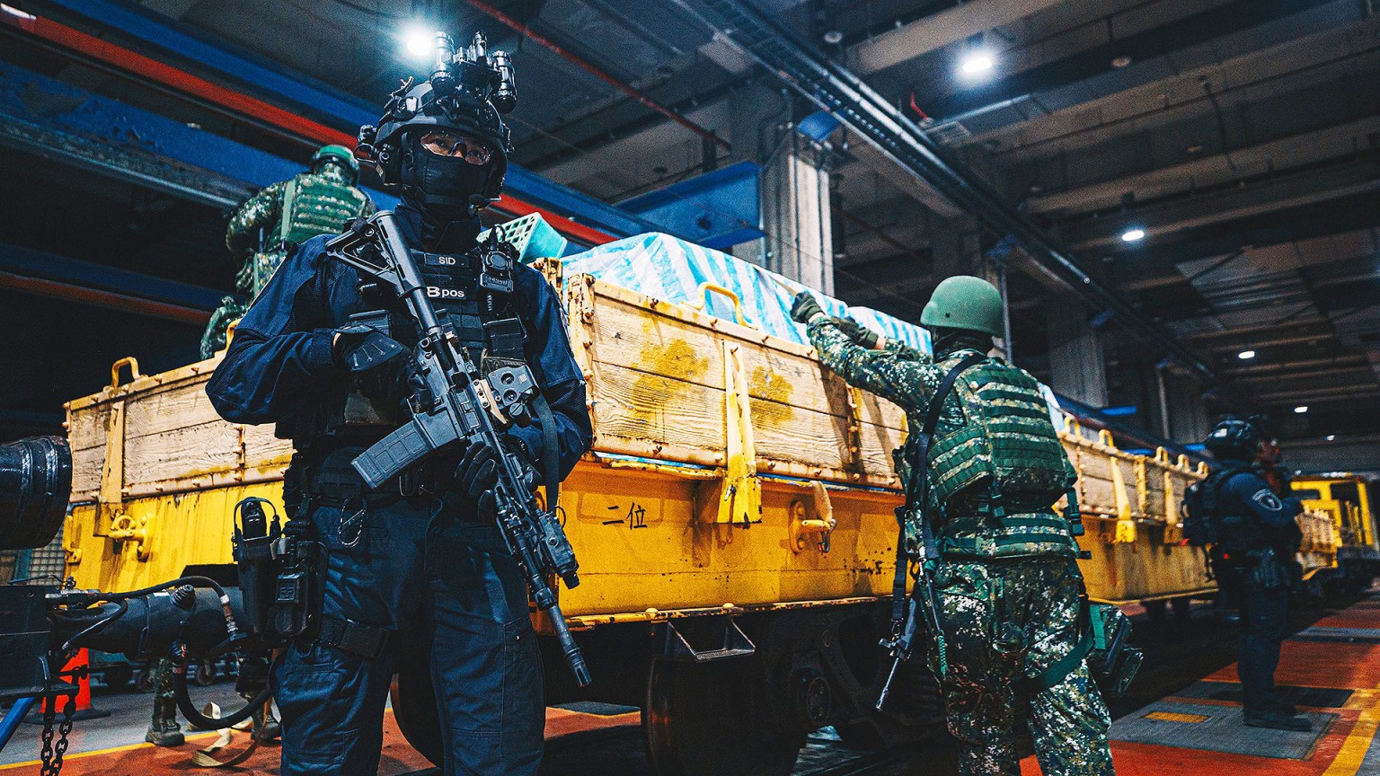 Taiwanese Troops Train To Use Subway To Their Advantage During Chinese ...