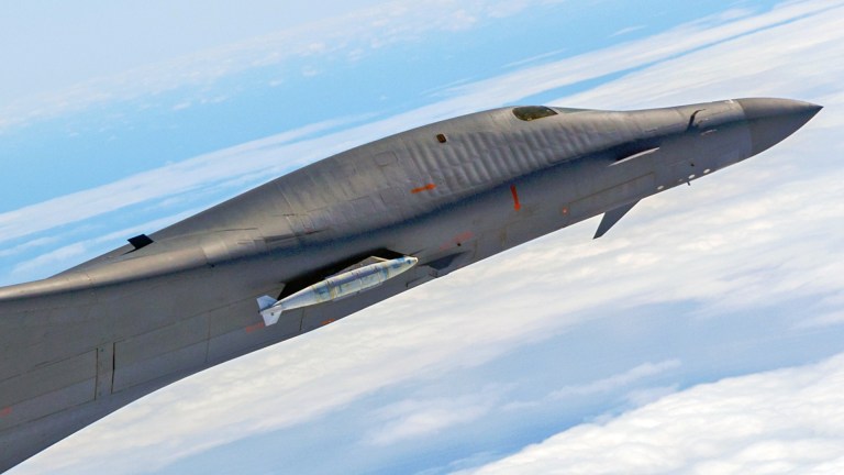 B-1B To Finally Get New External Pylons Drastically Expanding Missile ...