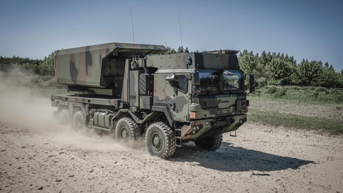 Wheeled Launcher With Double The Weapons Of HIMARS Completes First ...