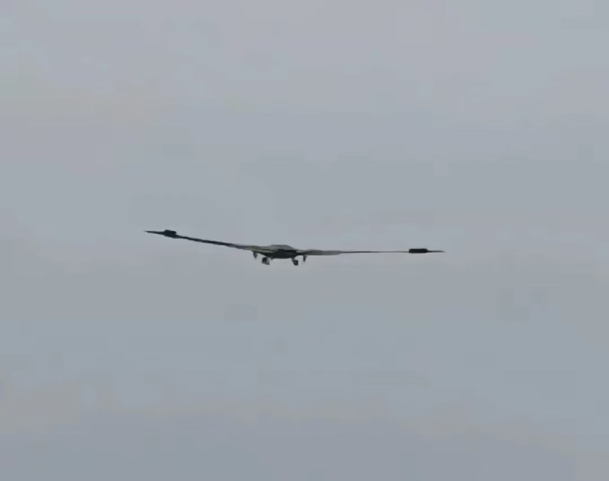 Large Stealth Flying Wing Aircraft Photographed Over China
