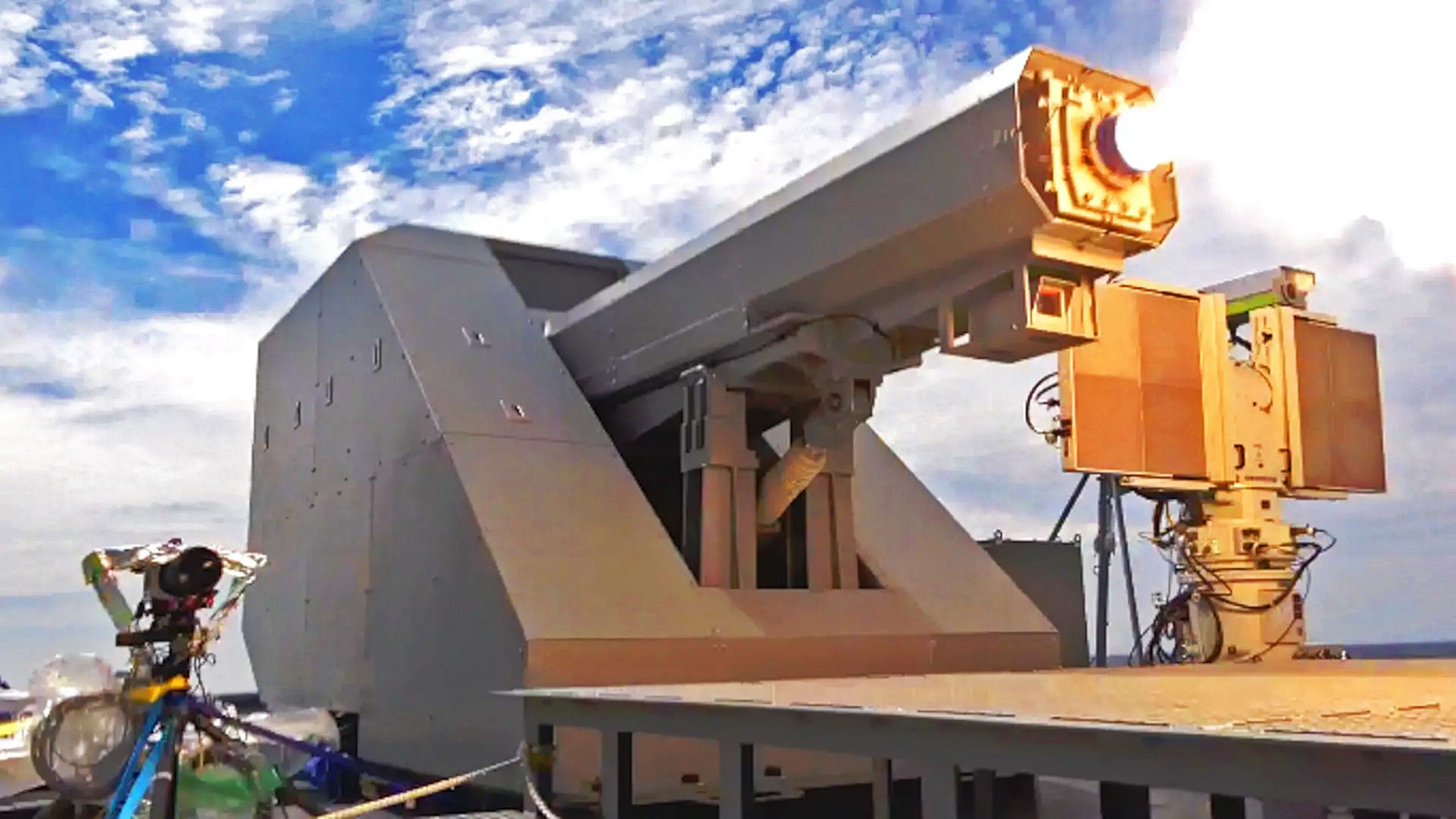 Japanese Warship Fires Railgun At Target Vessel For The First Time