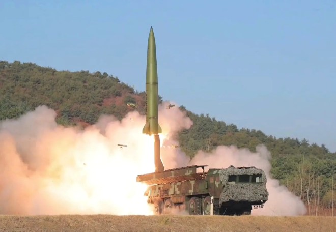 New North Korean Hypersonic Missile Unveiled At Pyongyang Arms Expo