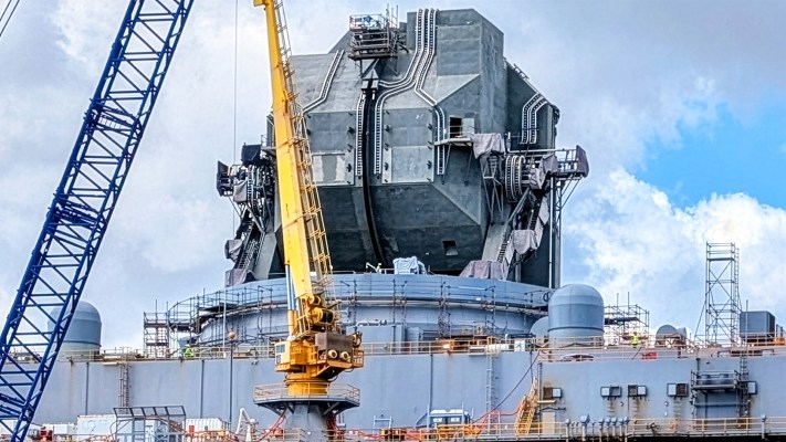 The Massive SBX-1 Looks Straight Out Of Star Wars Without Its Dome