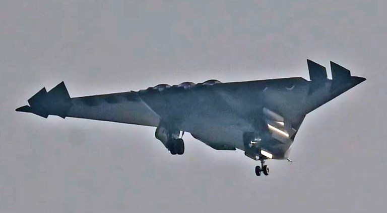 China's J-36 Tailless Stealth Jet's New Thrust Vectoring Nozzles Seen ...