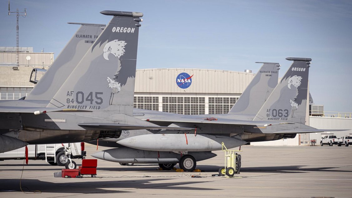Legacy F 15 Eagles Boost Nasa Test Fleet 3926