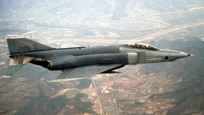 Flying F-4 Reconnaissance Phantoms Unarmed And Unafraid In Desert Storm
