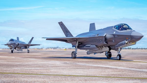 Former Air Force Fighter Pilot And F-35 Instructor Charged With ...