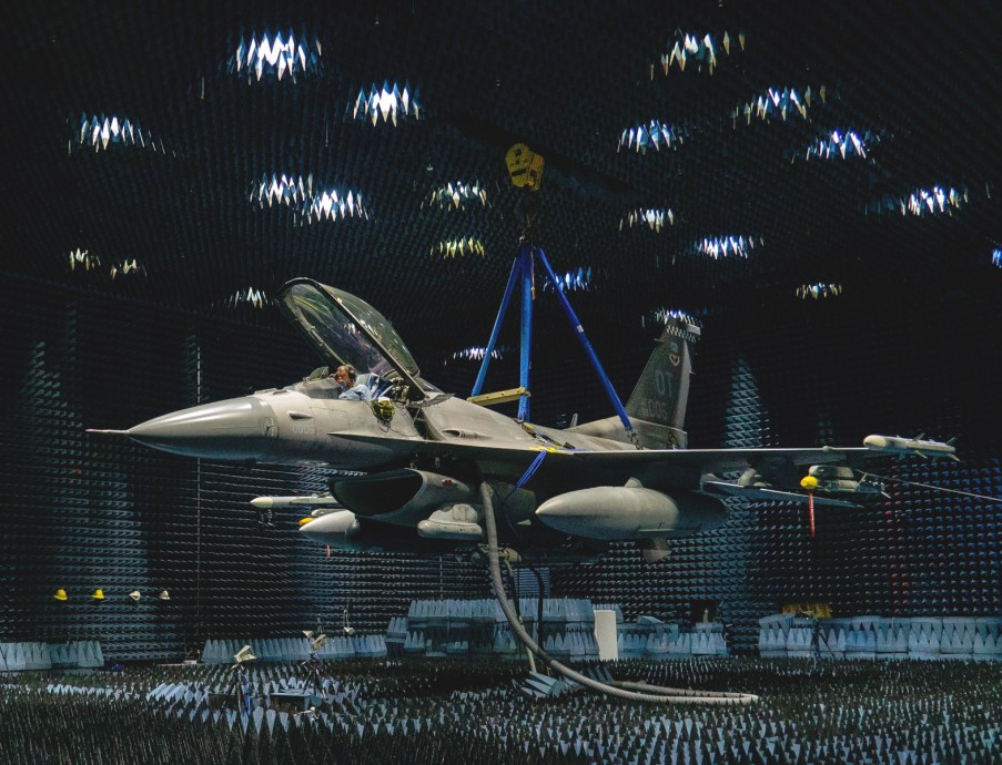 F-16s Heading To Middle East Equipped With Angry Kitten Electronic ...