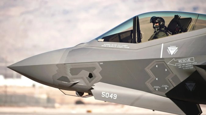 AI Is Now Helping The F-35 Spot Enemy Air Defenses