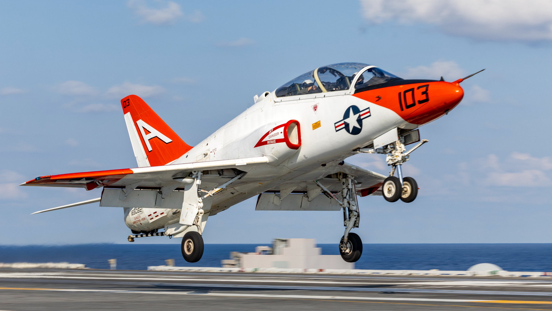 Navy's T-45 Replacement Will Not Be Capable Of Making Carrier Landing ...