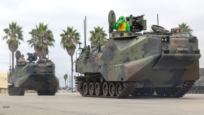 Marine Amphibious Combat Vehicles To Get Missile-Swatting Active ...