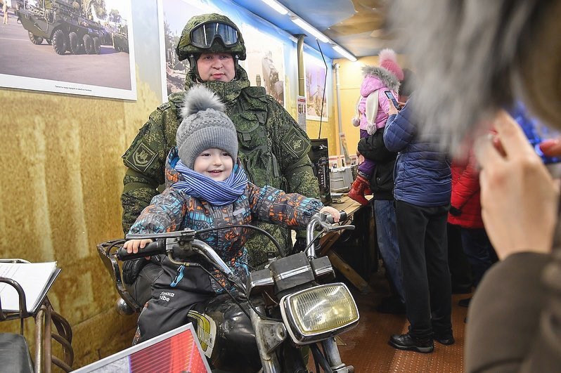 Moscow Has A "Syrian Fracture" Propaganda Train Loaded With War ...