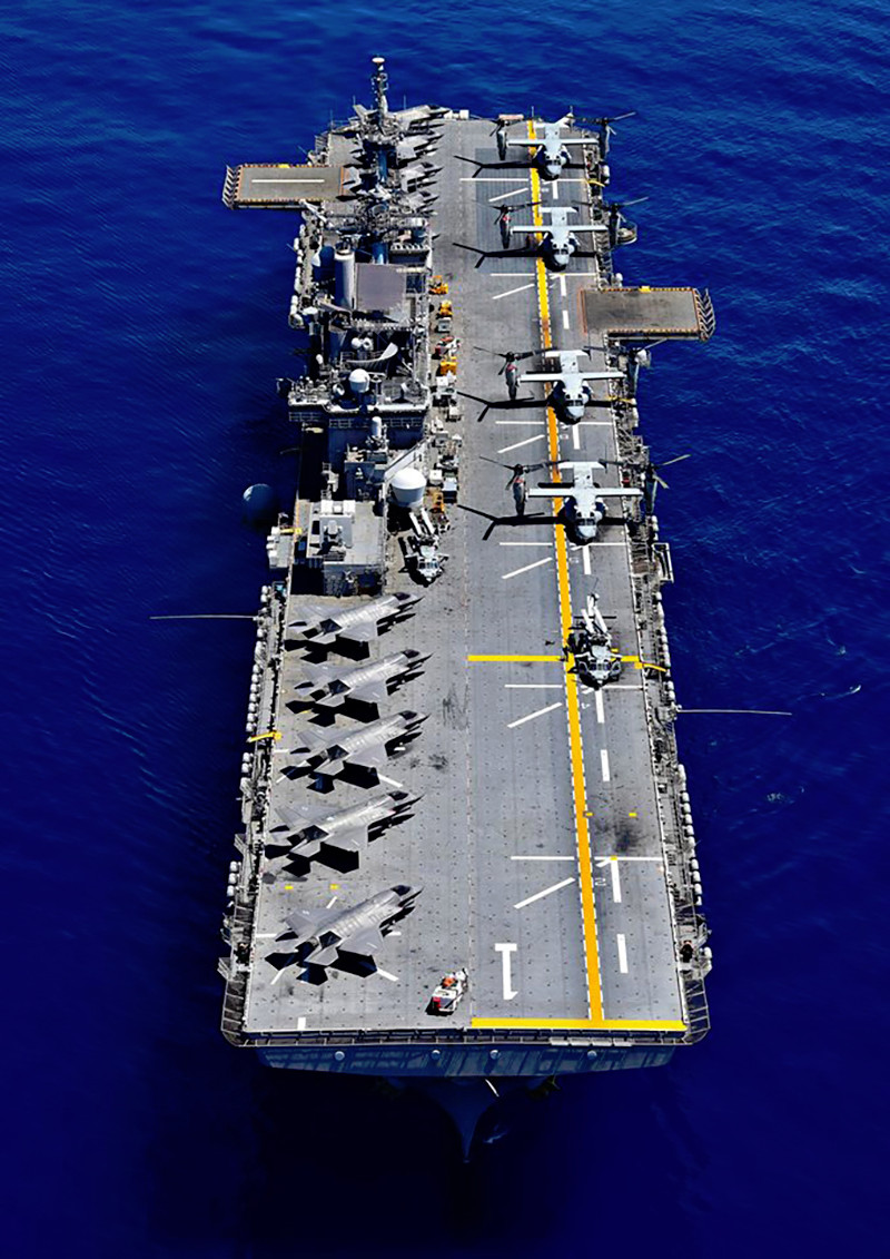 U.S. Amphibious Assault Ship In South China Sea With Unprecedentedly ...