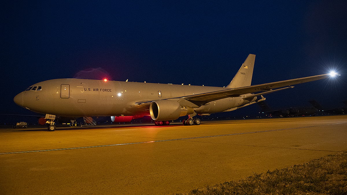 This Is What The Boom Operator's Station On The New KC-46 Tanker ...