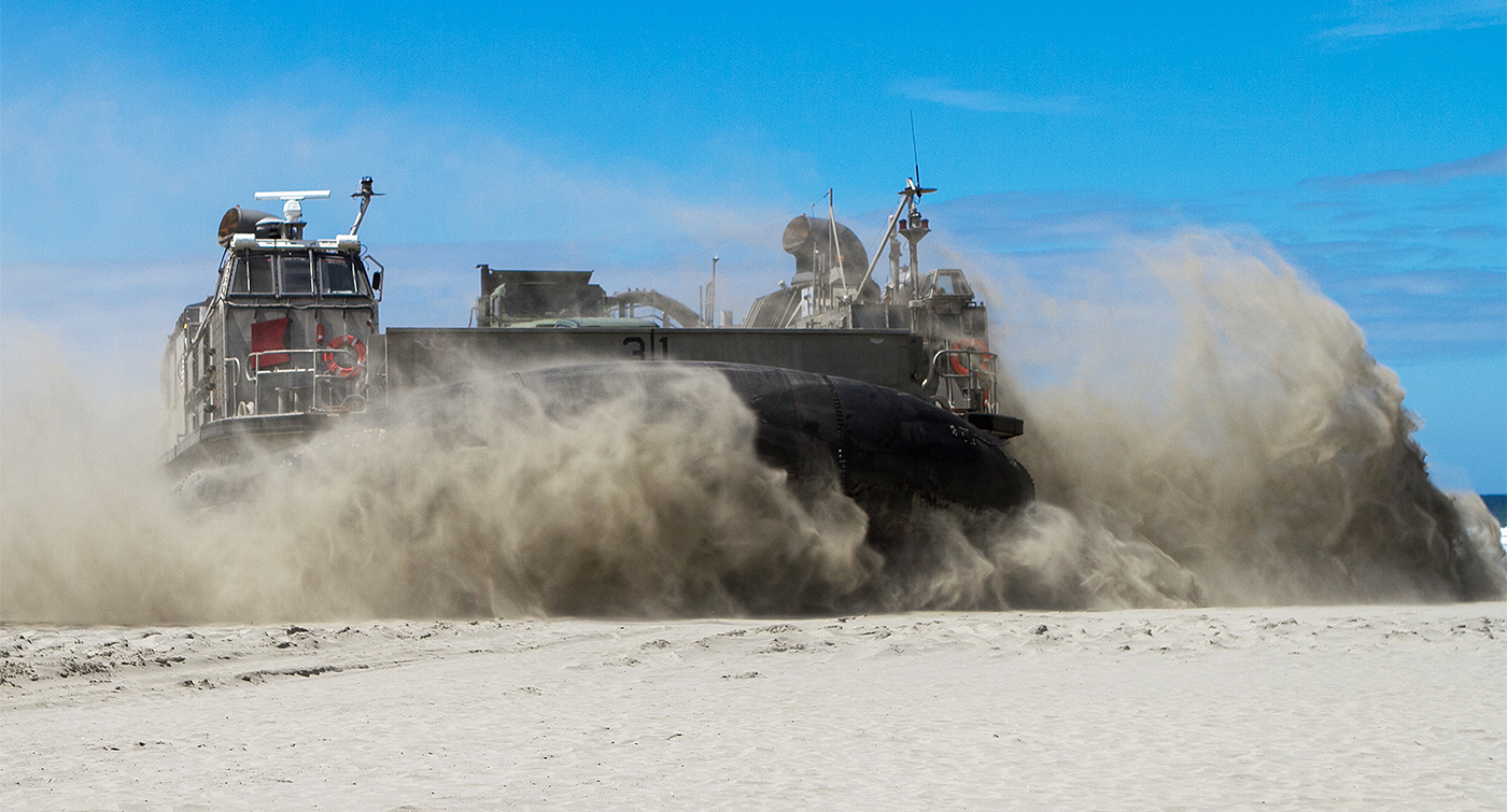 Navy Hovercraft Storm Beaches In Oregon And Washington In Preparation ...