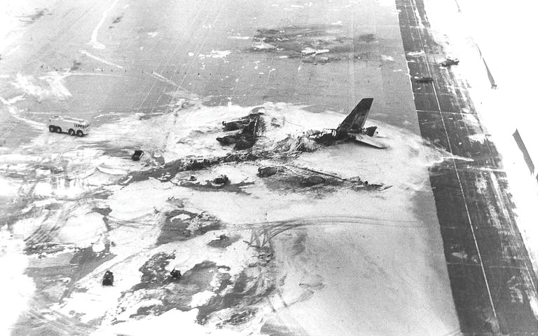 The Time When A Burning B-52 Nearly Caused A Nuclear Catastrophe "Worse ...