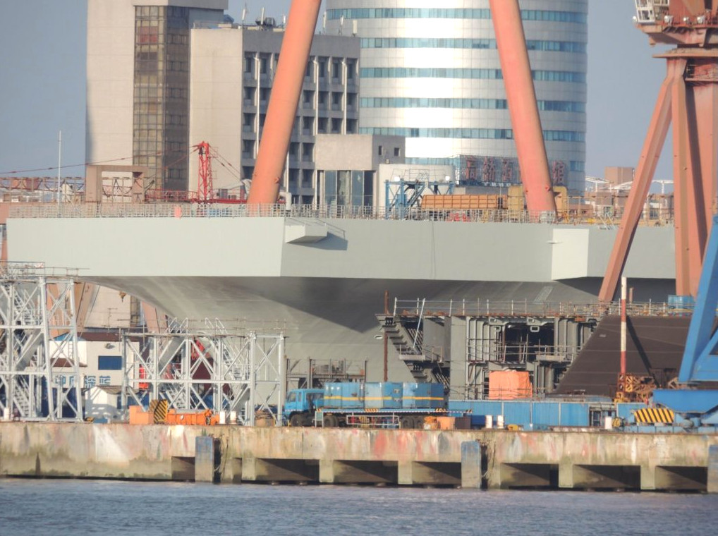 China Just Launched Its Huge And Incredibly Quickly Built Amphibious ...