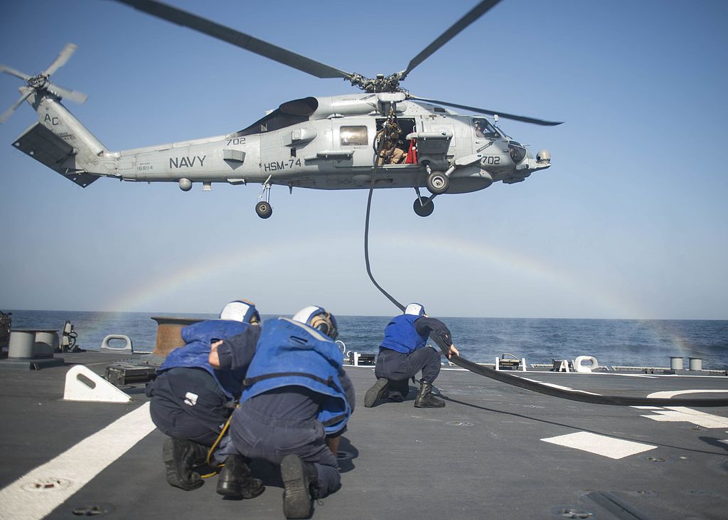 Veteran Navy Pilot Shares 10 Interesting Things About Flying Seahawk ...