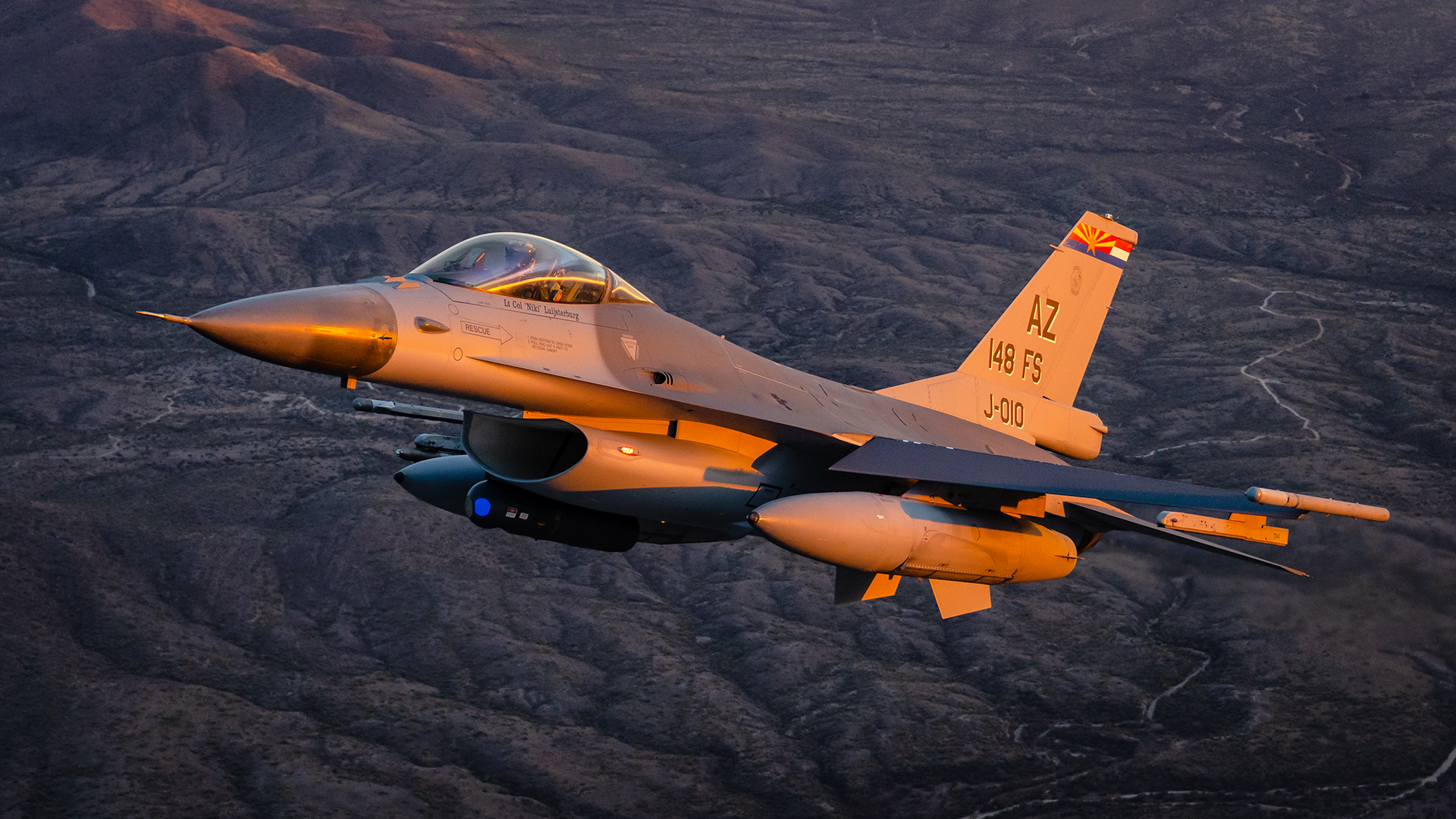 This Photo Of An F-16 High Over Arizona At Sunset Is Mind-Blowingingly ...