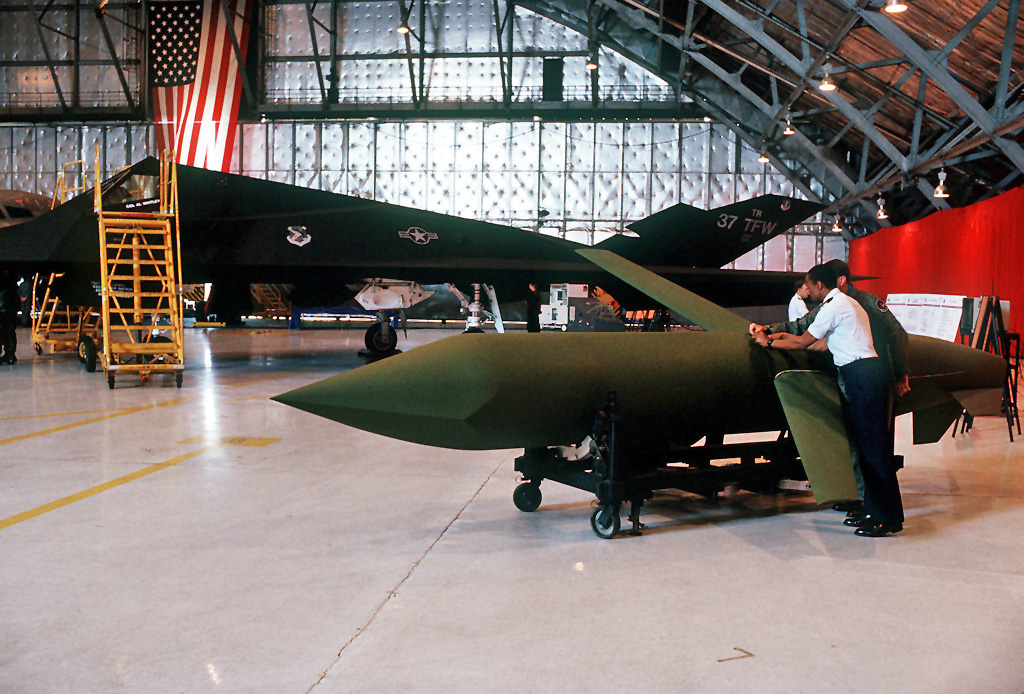 The Saga Of The AGM-129 Cruise Missile That Was Basically A Stealth Jet ...