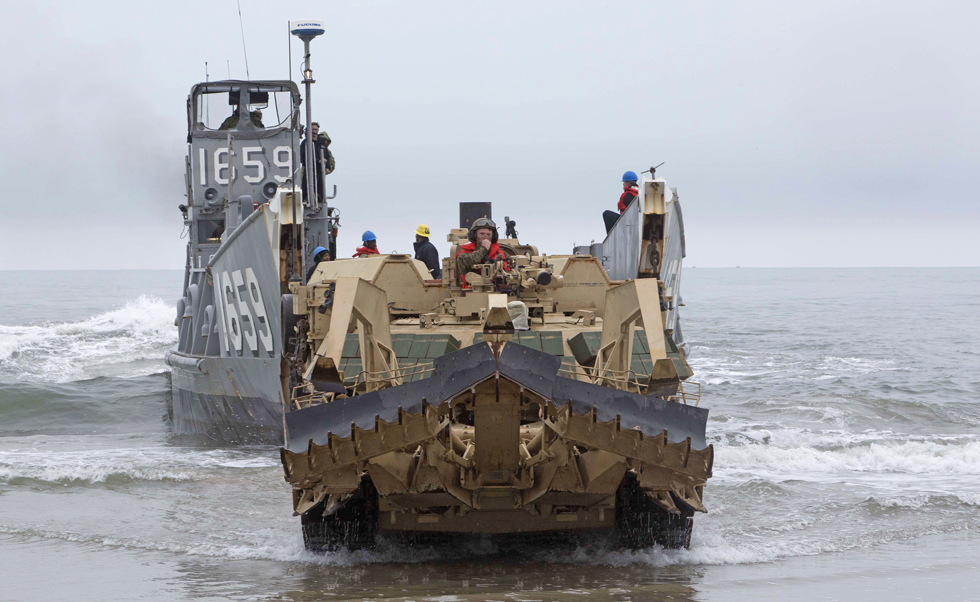 The Marines' Most Wicked Looking Armored Vehicle Looks Even Scarier ...
