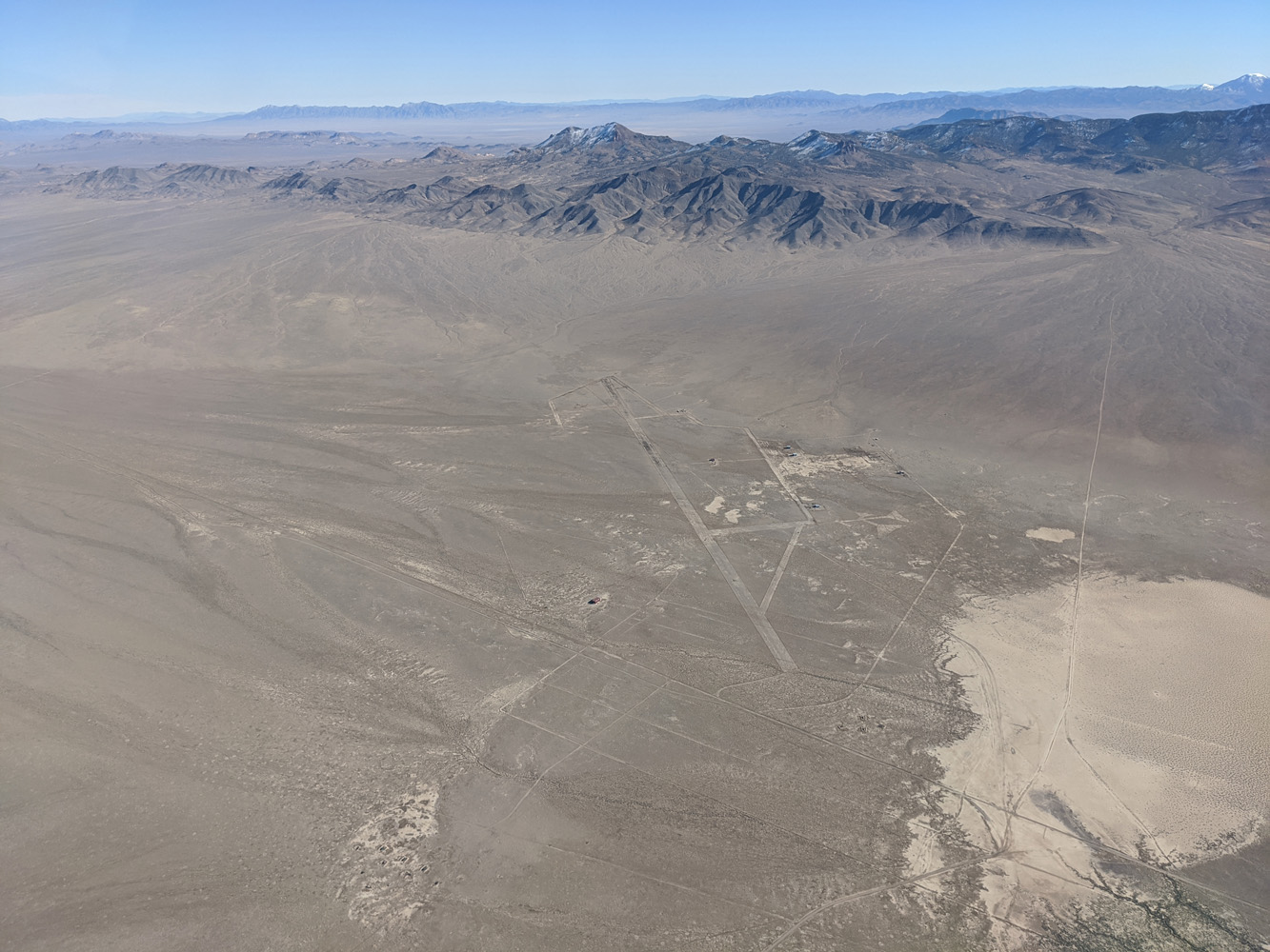 Pilot's Rare Trip Around Area 51 Includes Pics Of Range Targets, Drone ...