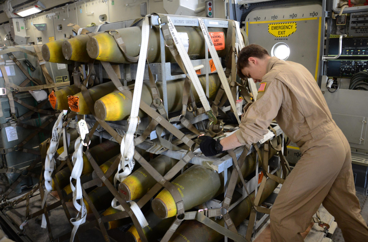 Air Force Eyes "Bomb Bay In A Box" To Rapidly Turn Airlifters Into ...