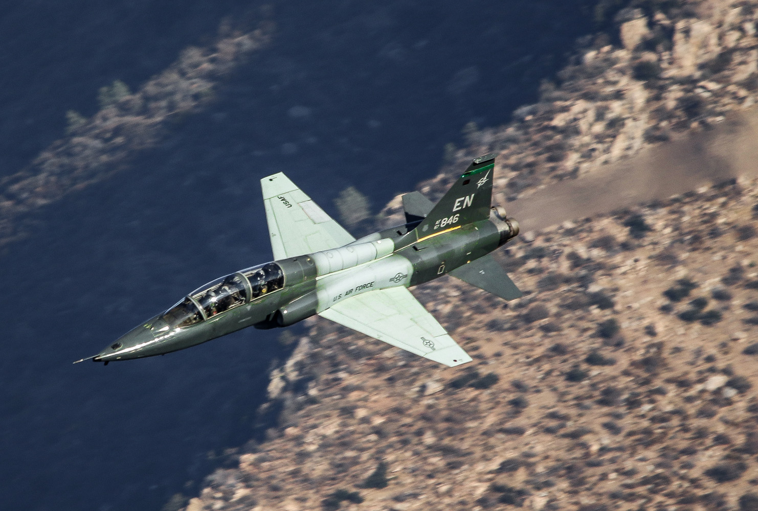 Photographer Hikes Sequoia National Forest To Get Insane Shots Of ...