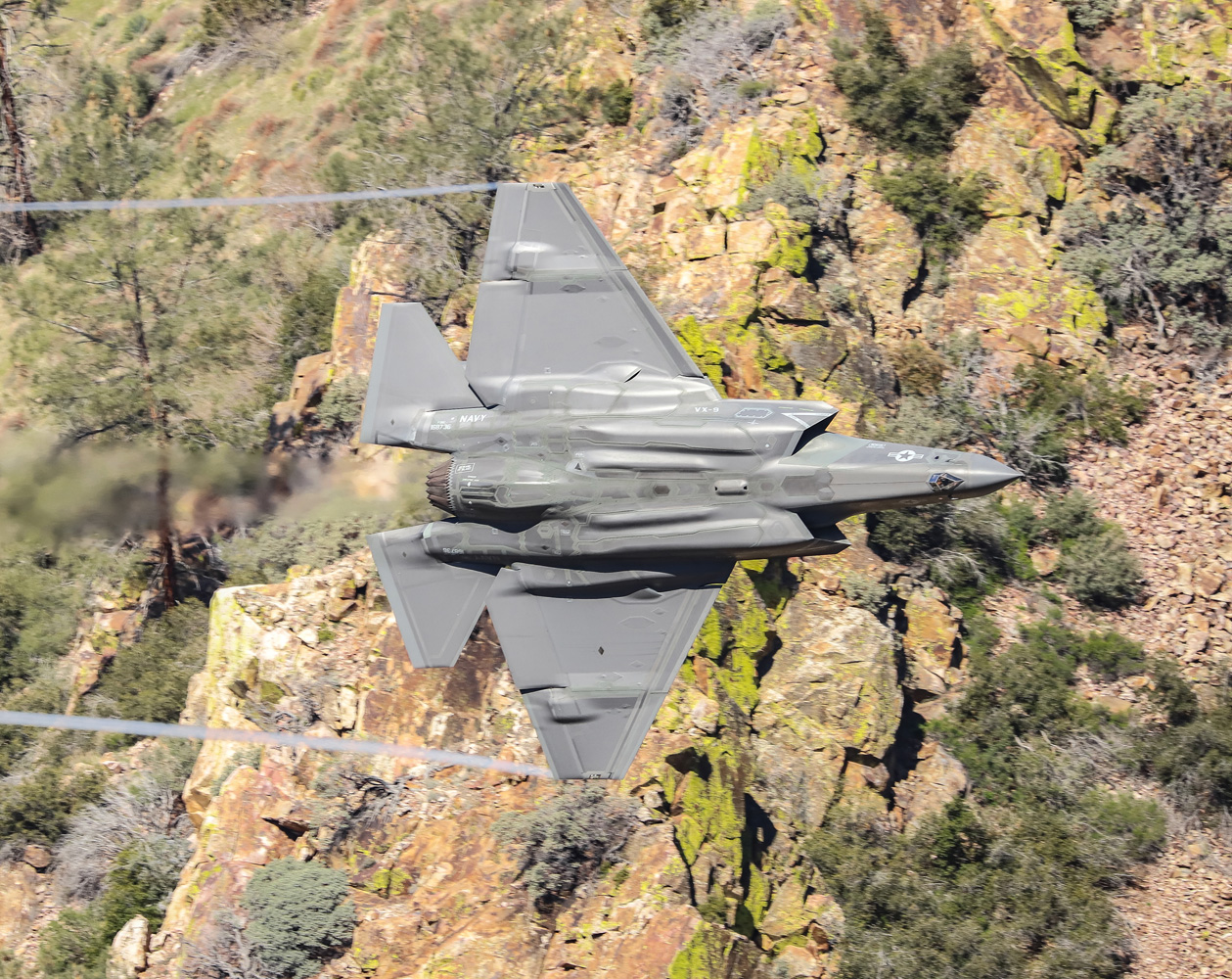 Photographer Hikes Sequoia National Forest To Get Insane Shots Of ...
