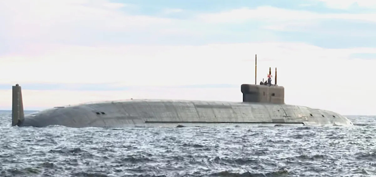 Russia's New Super Quiet Ballistic Missile Sub In “Final” Sea Trials ...