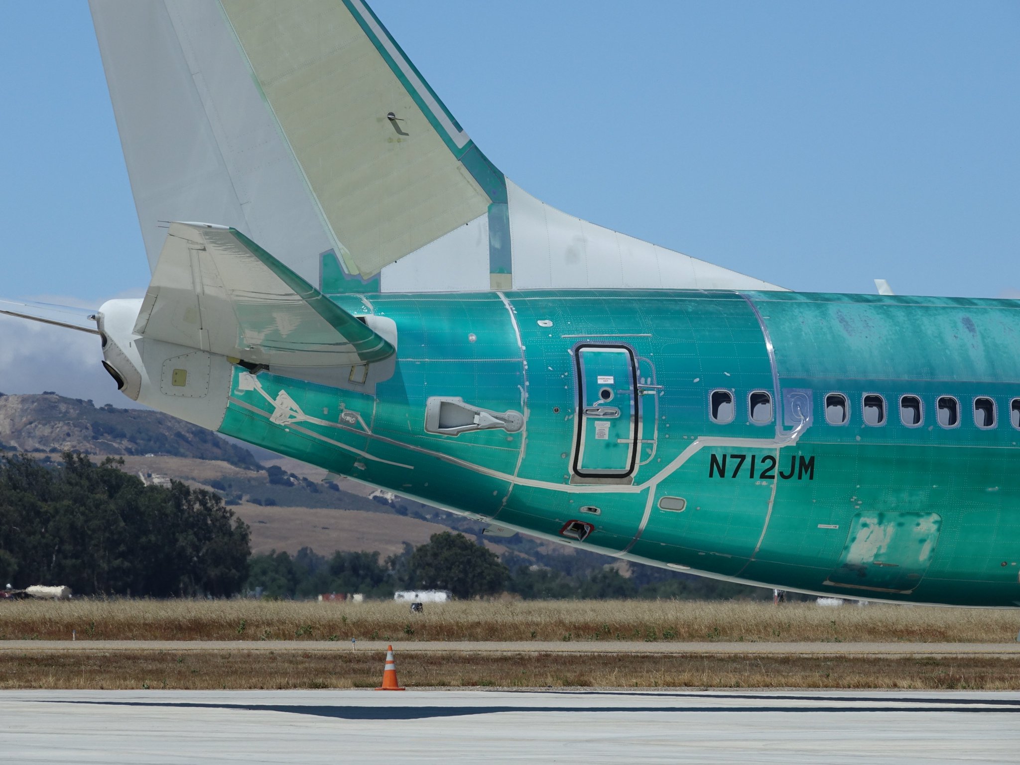 The Mysterious Case Of The Air Force's New Strangely Modified 737 With ...