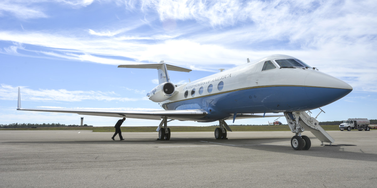 Air Force Eyes Hypersonic VIP Passenger Aircraft In New Deal With ...