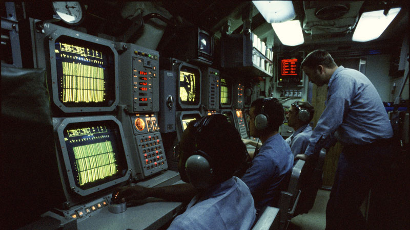 How Submarine Sonarmen Tirelessly Hunt For Enemies They Can't Even See