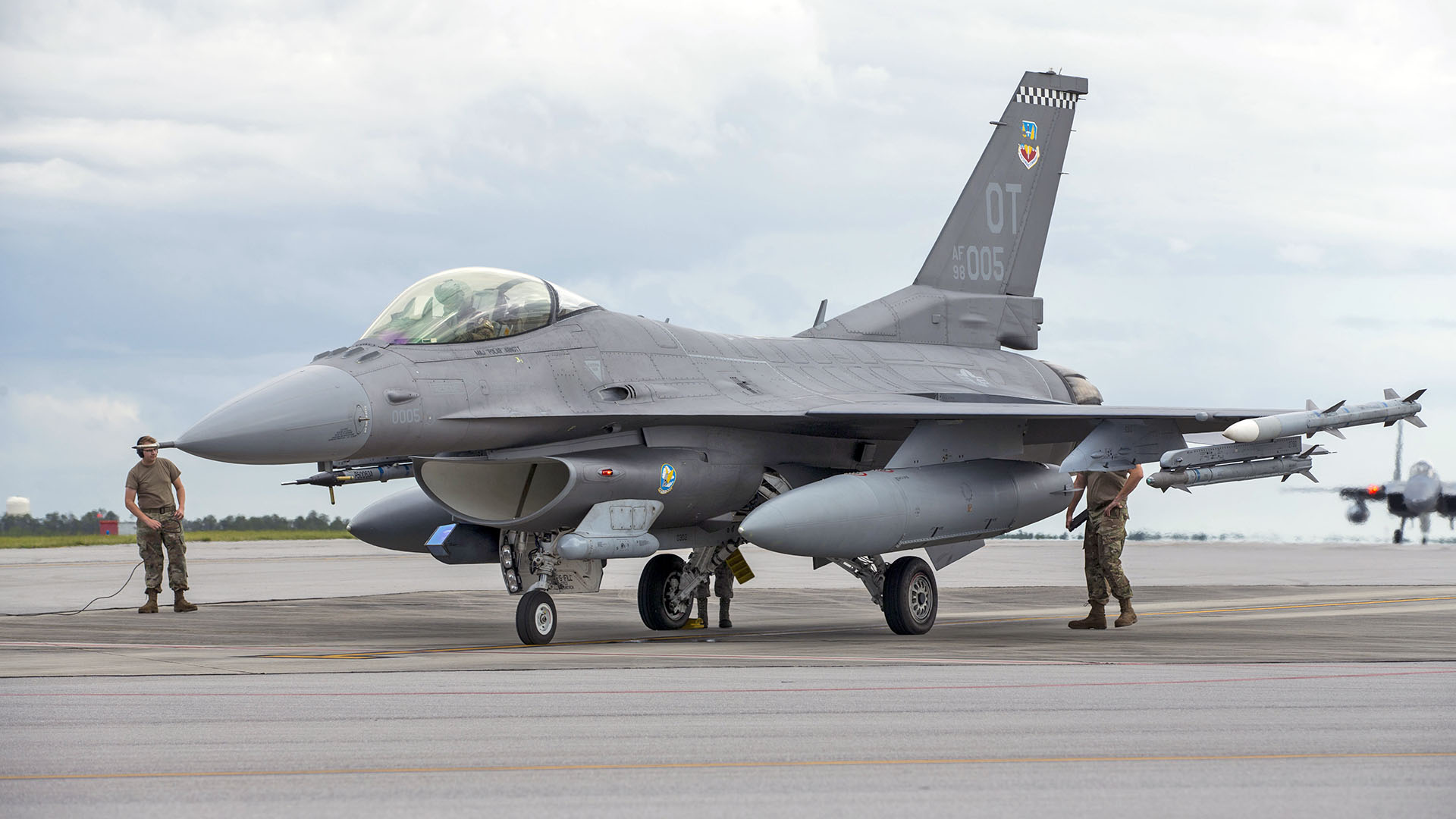 How F-16 Testers Are Evolving The Jet's New Radar Beyond The Homeland ...