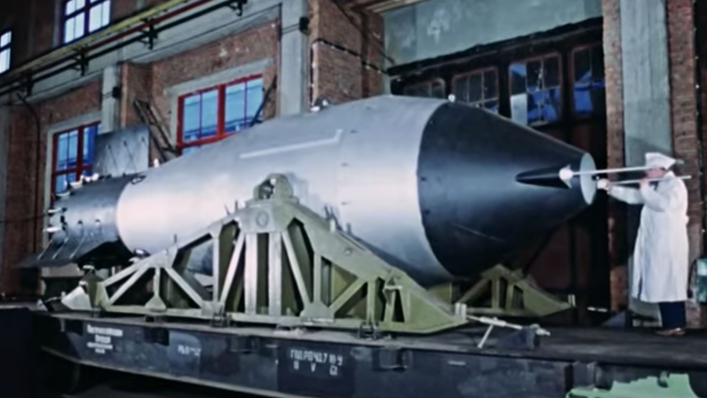 Russia Releases “Tsar Bomba” Test Footage Of The Most Powerful Nuclear ...