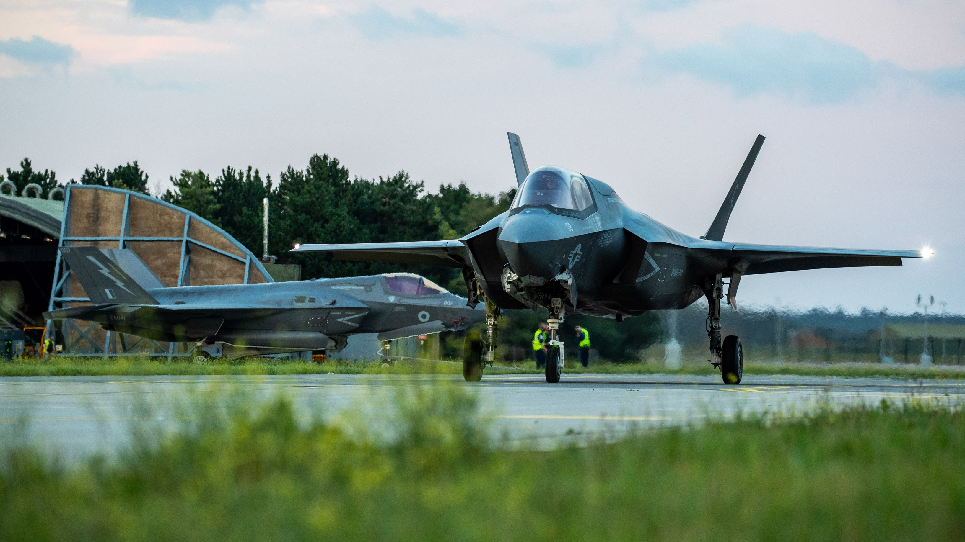 U.S. Marine Corps F-35Bs Are About To Go Aboard A British Carrier And ...