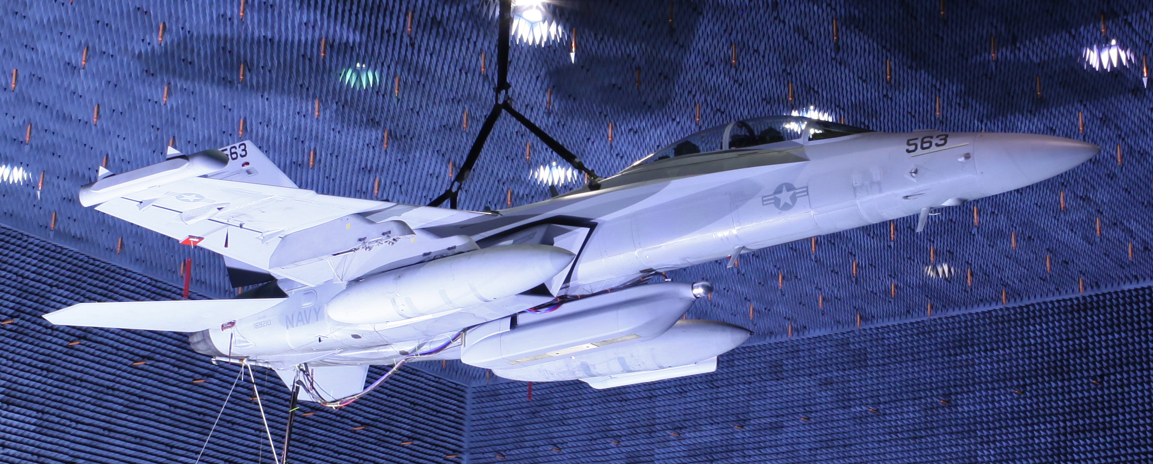 E/A-18G Growler Sports Its New Jamming Pod In The Anechoic Chamber In ...